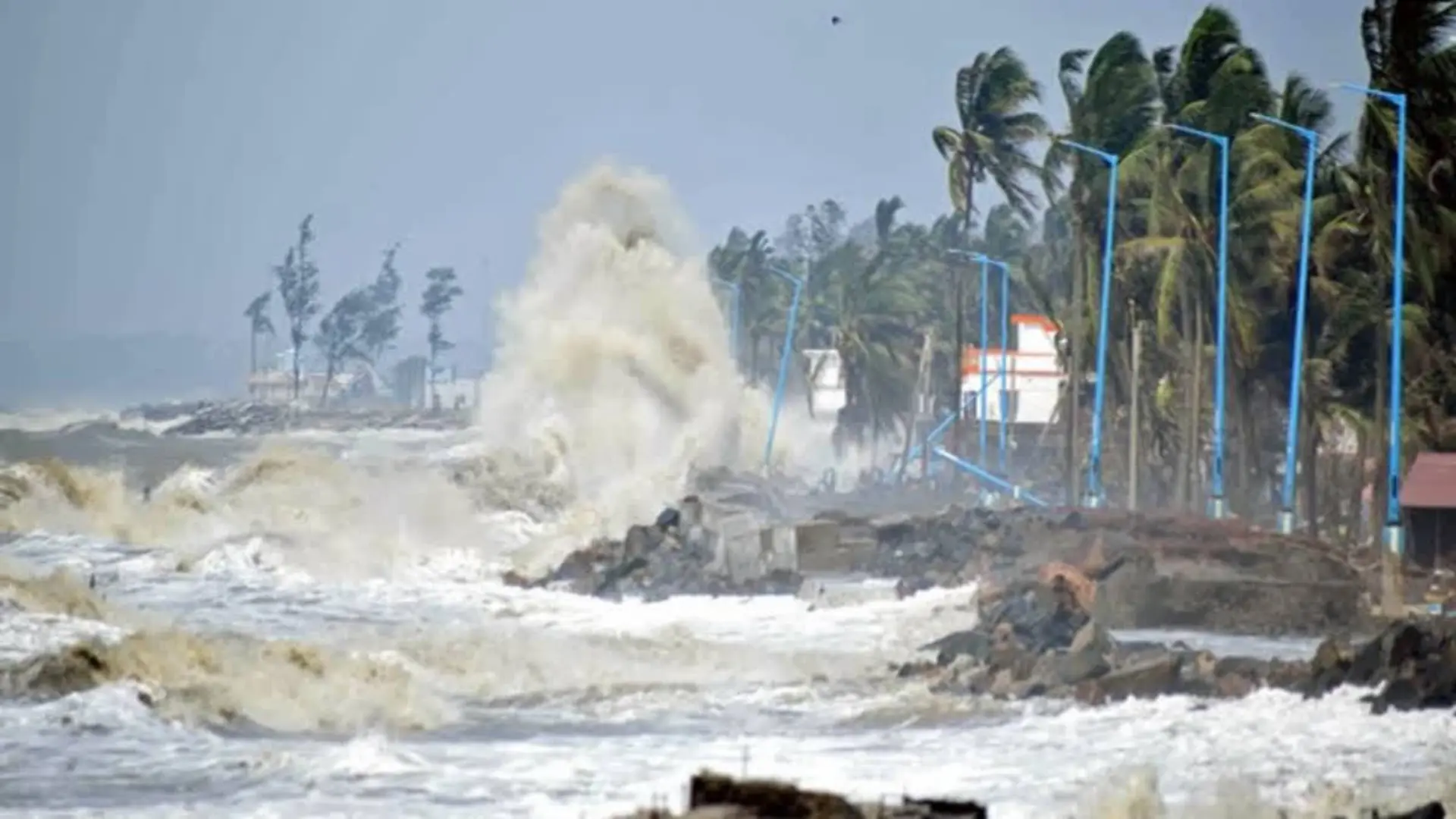 Cyclone Alert In Bay Of Bengal 25 Teams Of Ndrf Deployed