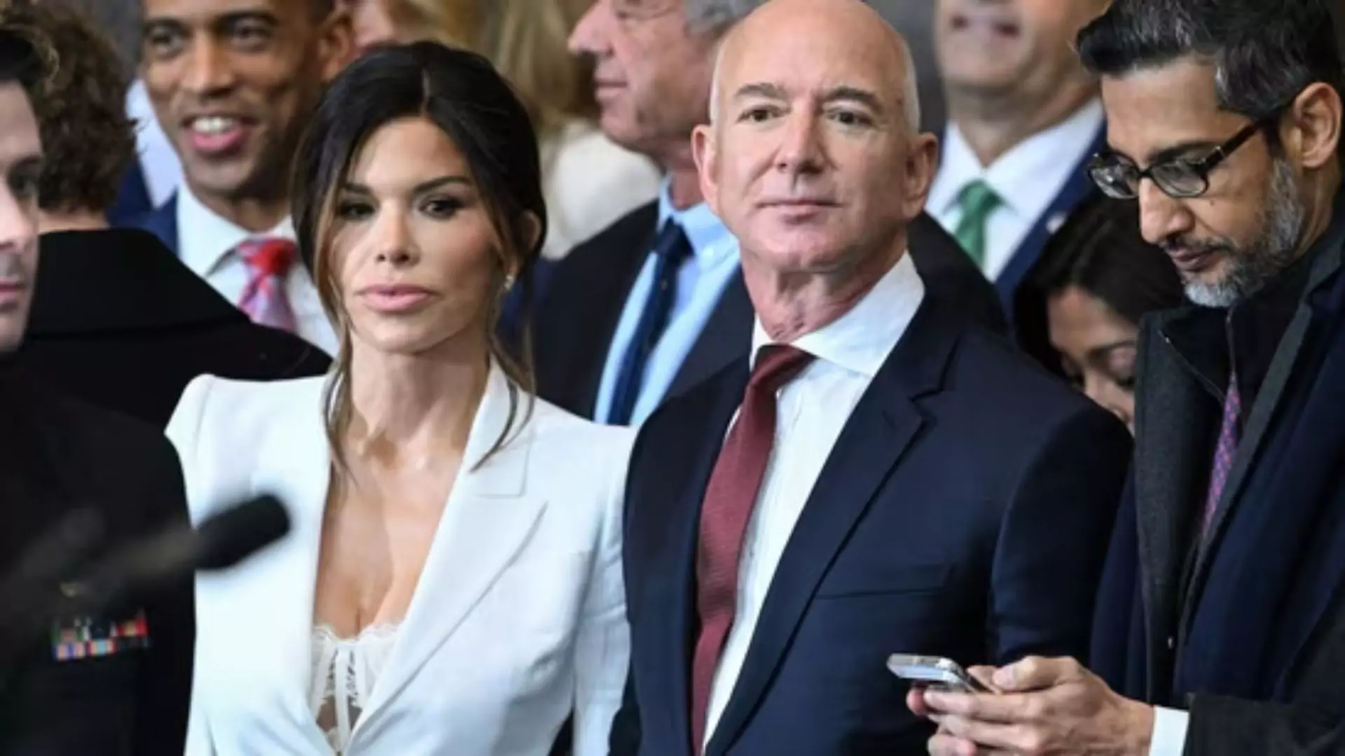 Why Is Internet Slamming Lauren Sanchez Slammed For Her Outfit At ... Why Is Internet Slamming Lauren Sanchez Slammed For Her Outfit At ...